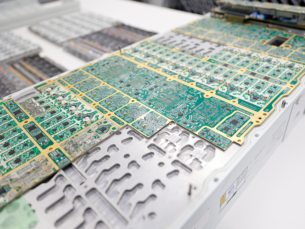 Fomalhaut Techno Solutions - Teardown Lab - Reverse Engineering